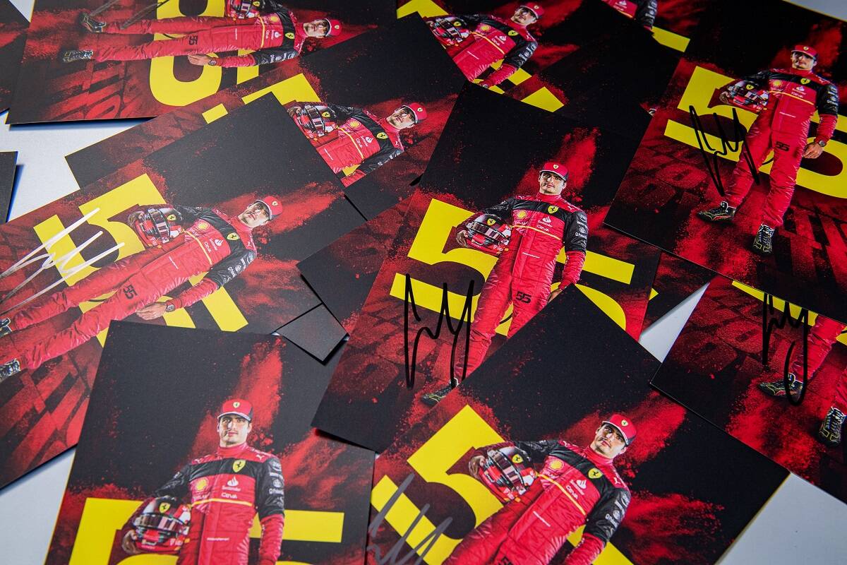 Carlos Signs • GPnews